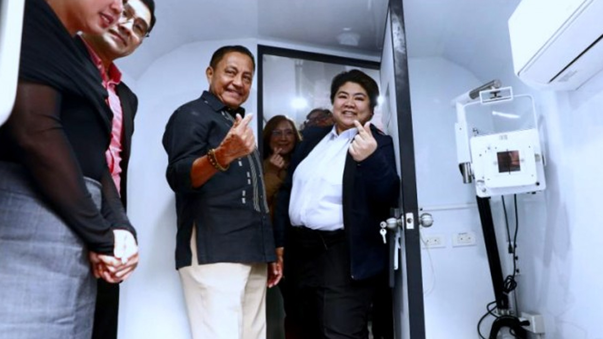 OWWA Launches Mobile Clinic, Free Medicine Program For OFWs, Families | The Philippine Post